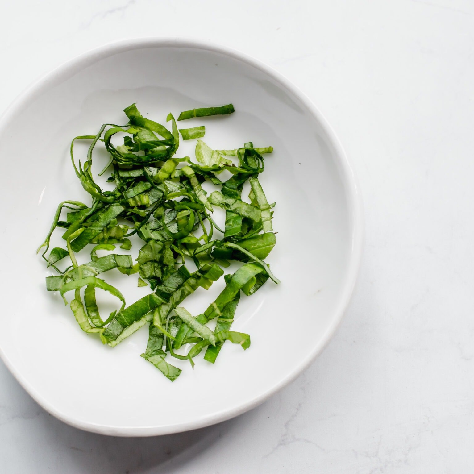 How to: Chiffonade Basil and Other Leafy Greens » the practical kitchen