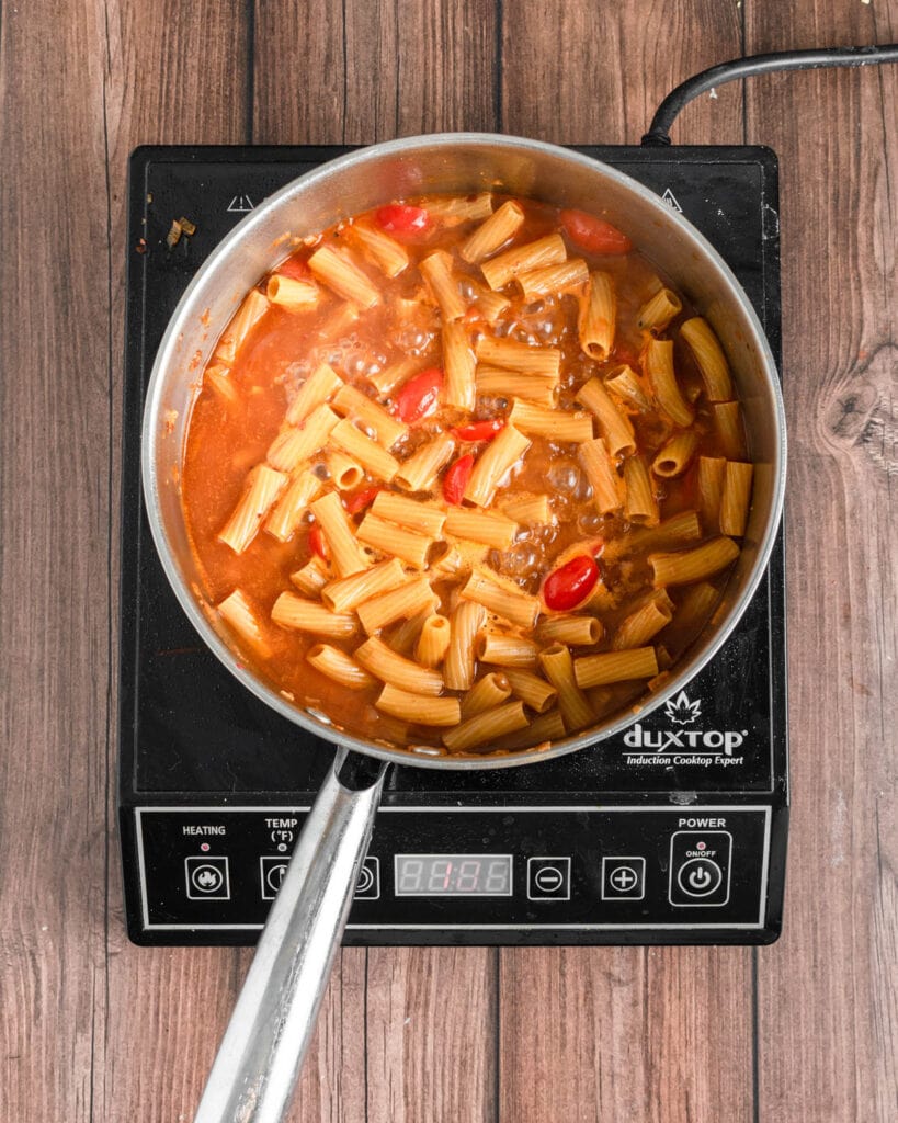 Easy 30-Minute Spicy Chicken Rigatoni Pasta » the practical kitchen
