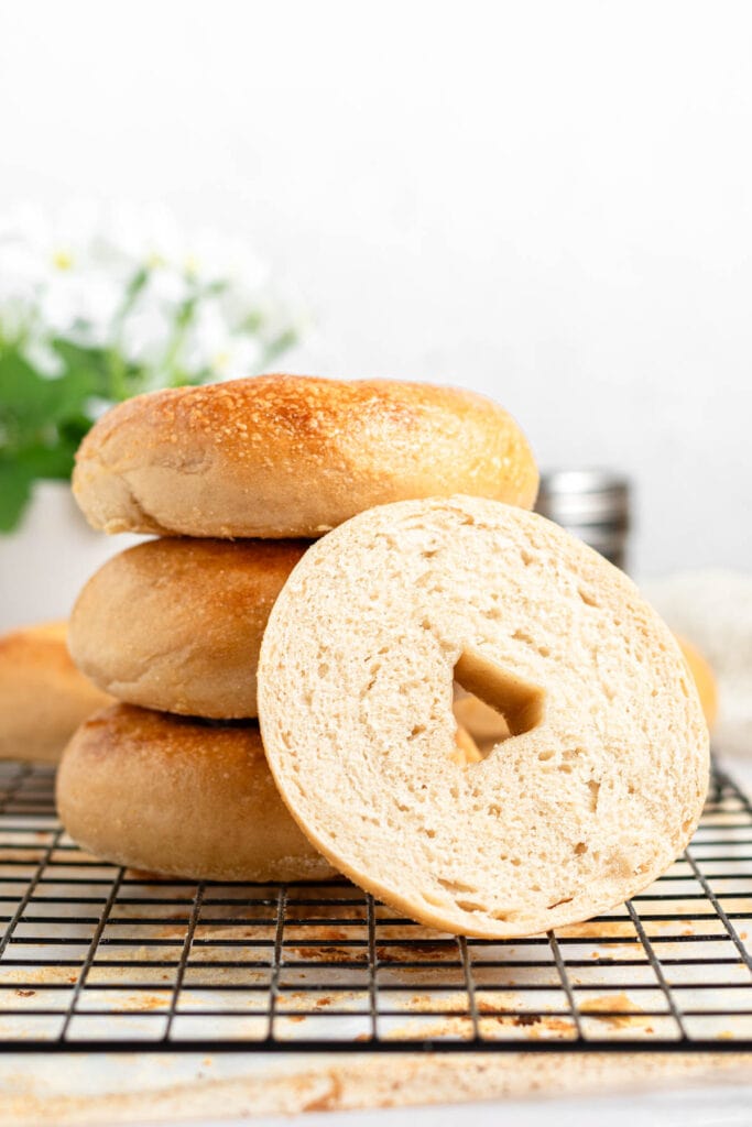 Hand-Rolled New York-Style Bagels (Overnight Recipe) For Beginners ...