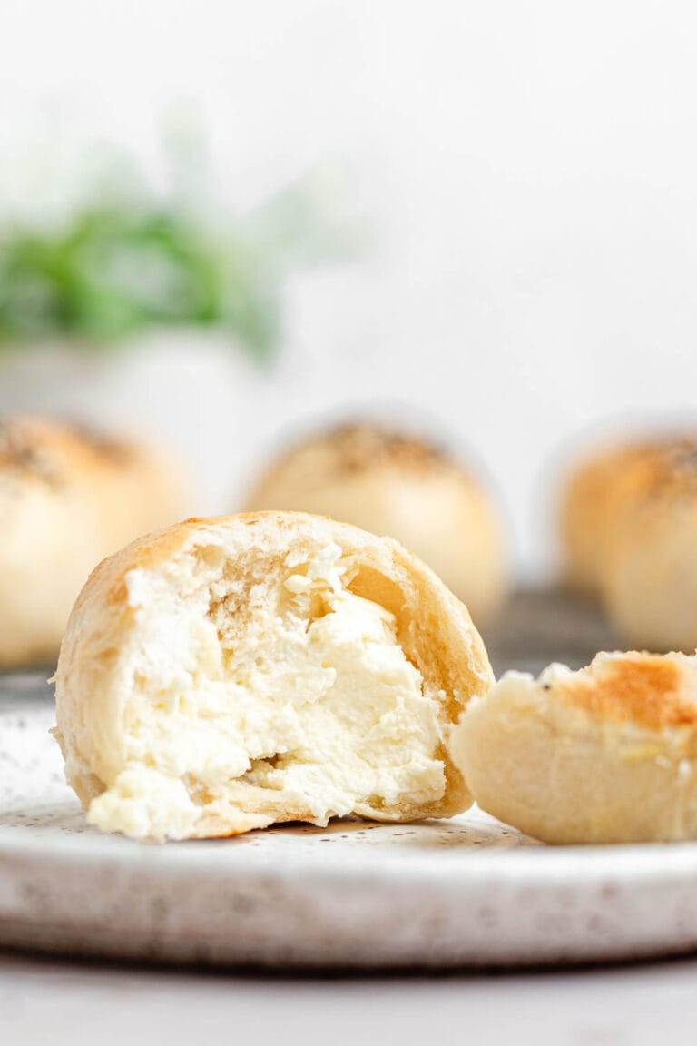 Cream Cheese Stuffed Mini Bagel Bombs » the practical kitchen
