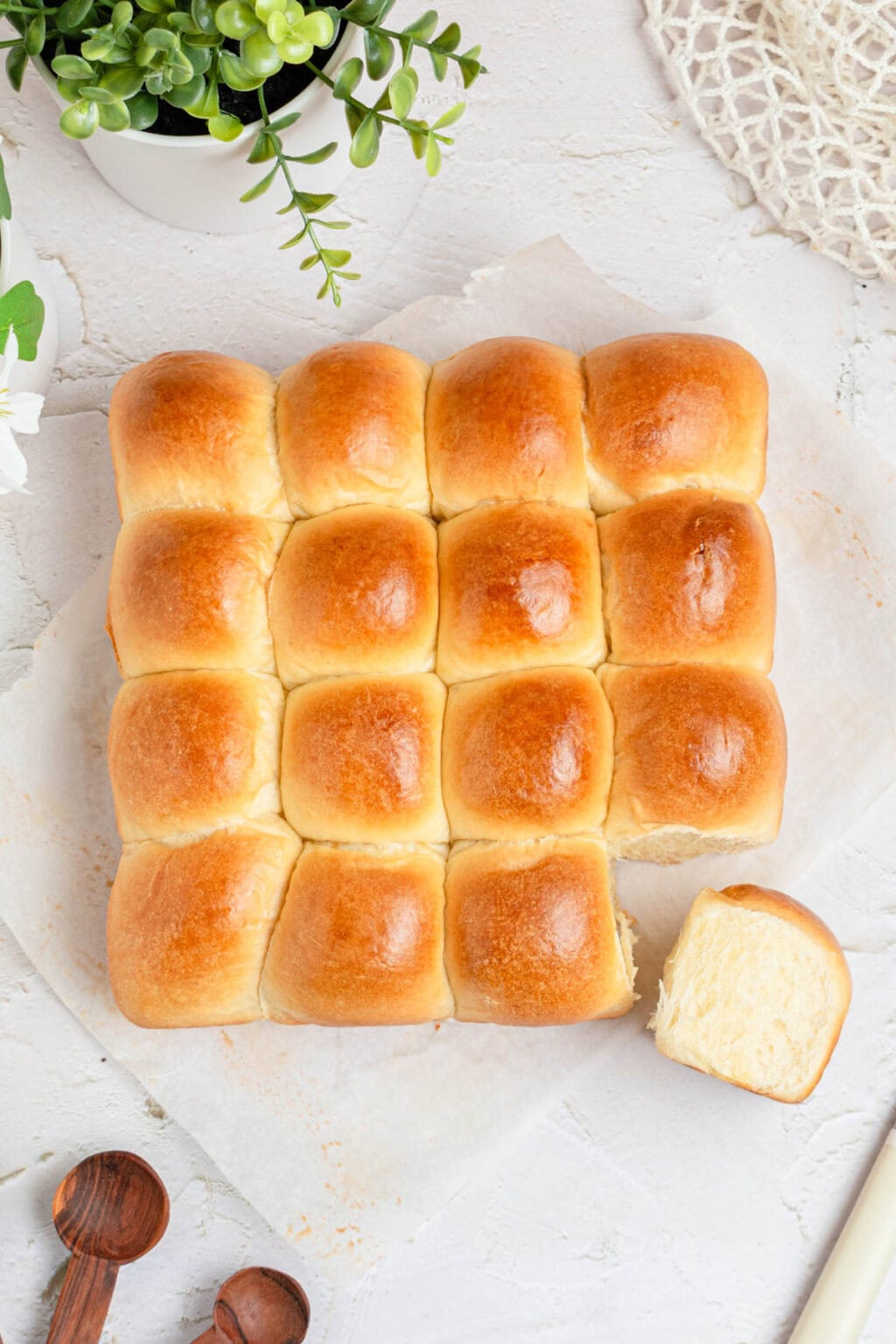 How to Make Fresh Brioche Dinner Rolls (Overnight Recipe) » the ...